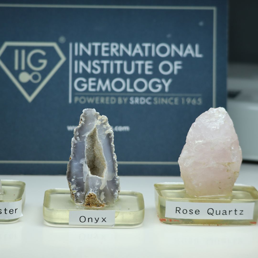 Gemology Courses: A Comprehensive Guide