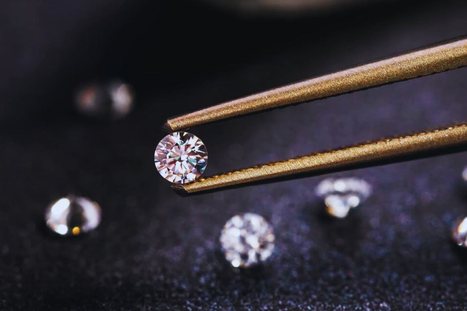 Korean Scientists Unveil Superfast Diamond Production Method